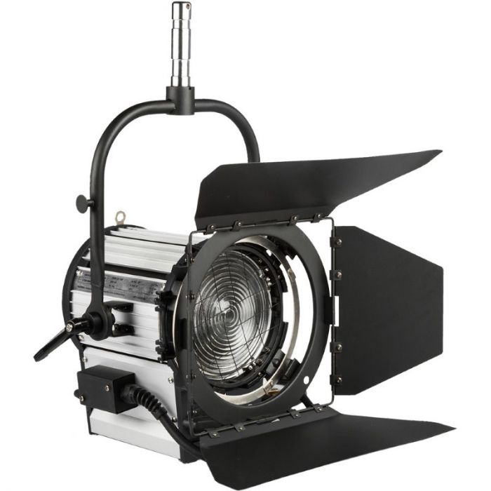 Lightstar 2000-Watt Tungsten Fresnel Light | Cine Photo Tools